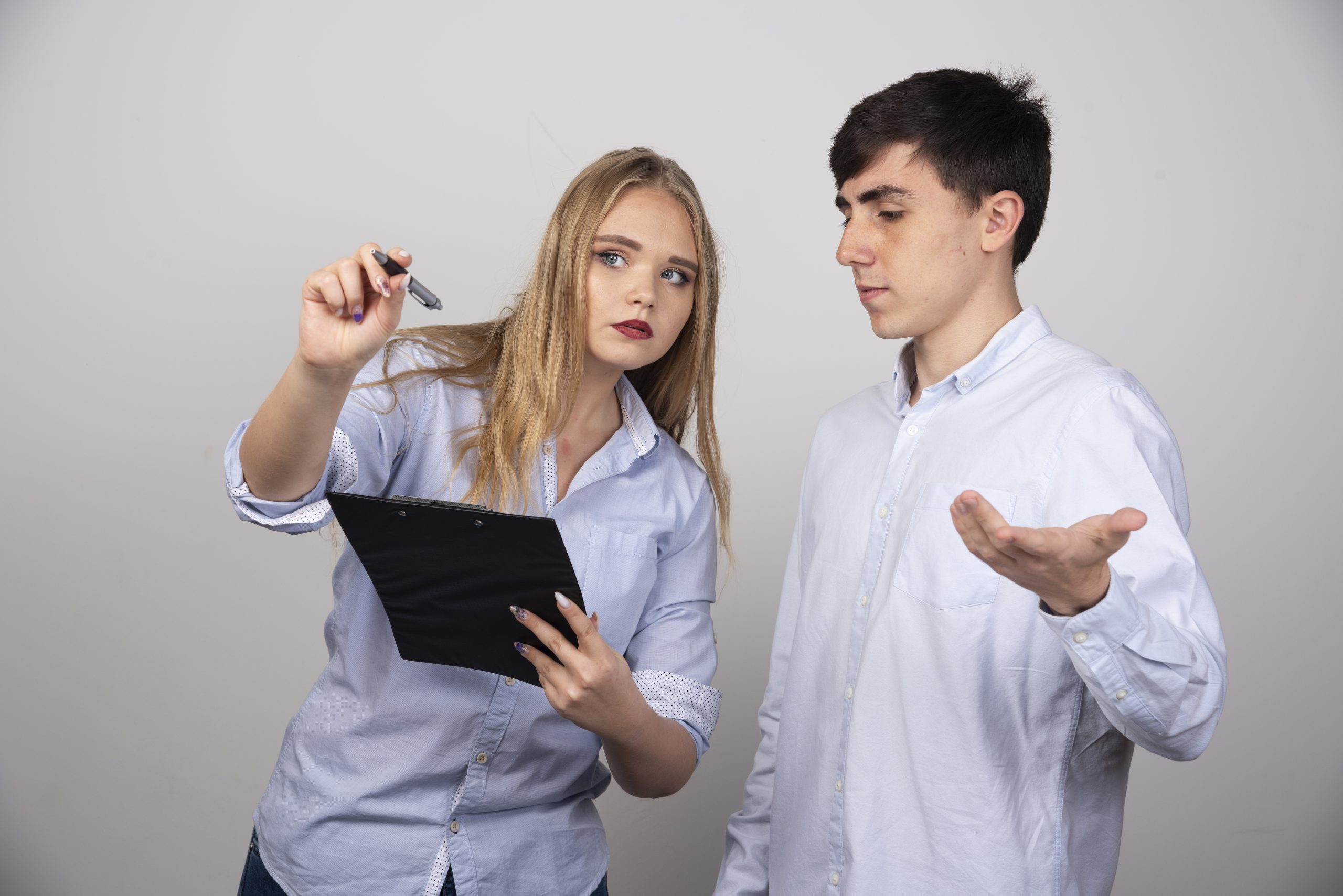 Questions to Ask a Real Estate Agent Before Hiring Them